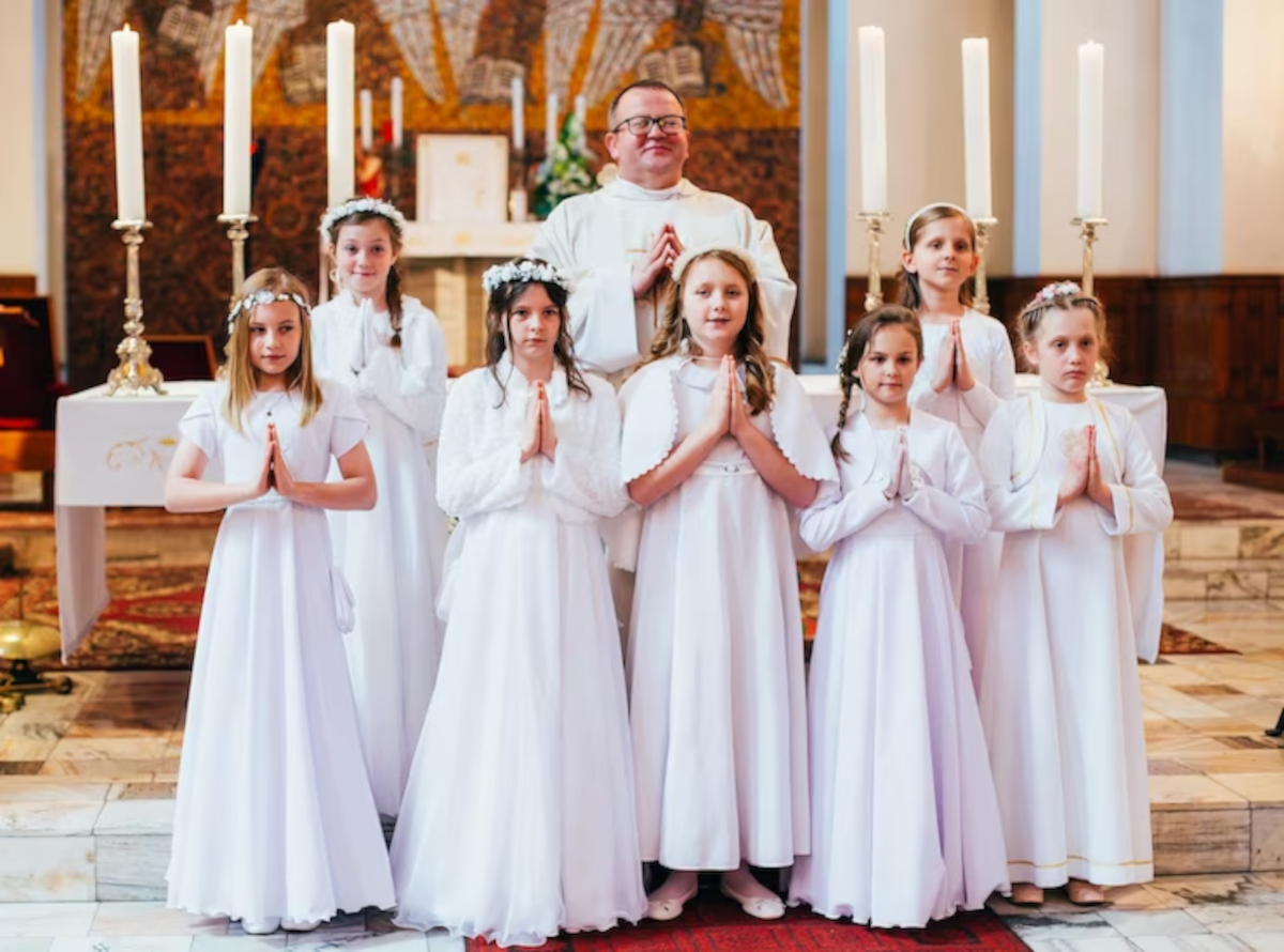 Coiffure de communion : idées de coiffures pour une cérémonie de communion