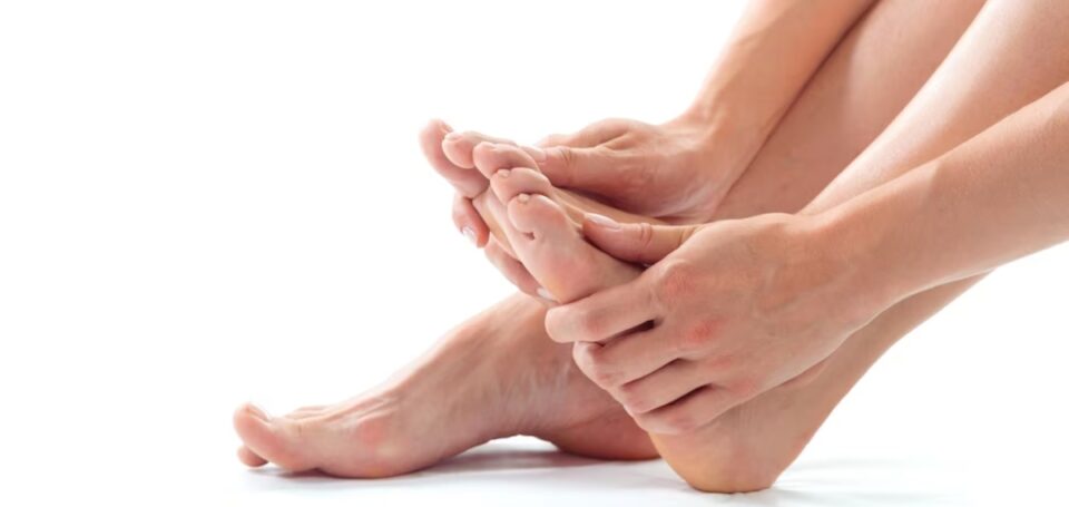 Comment enlever la racine d’un cor au pied